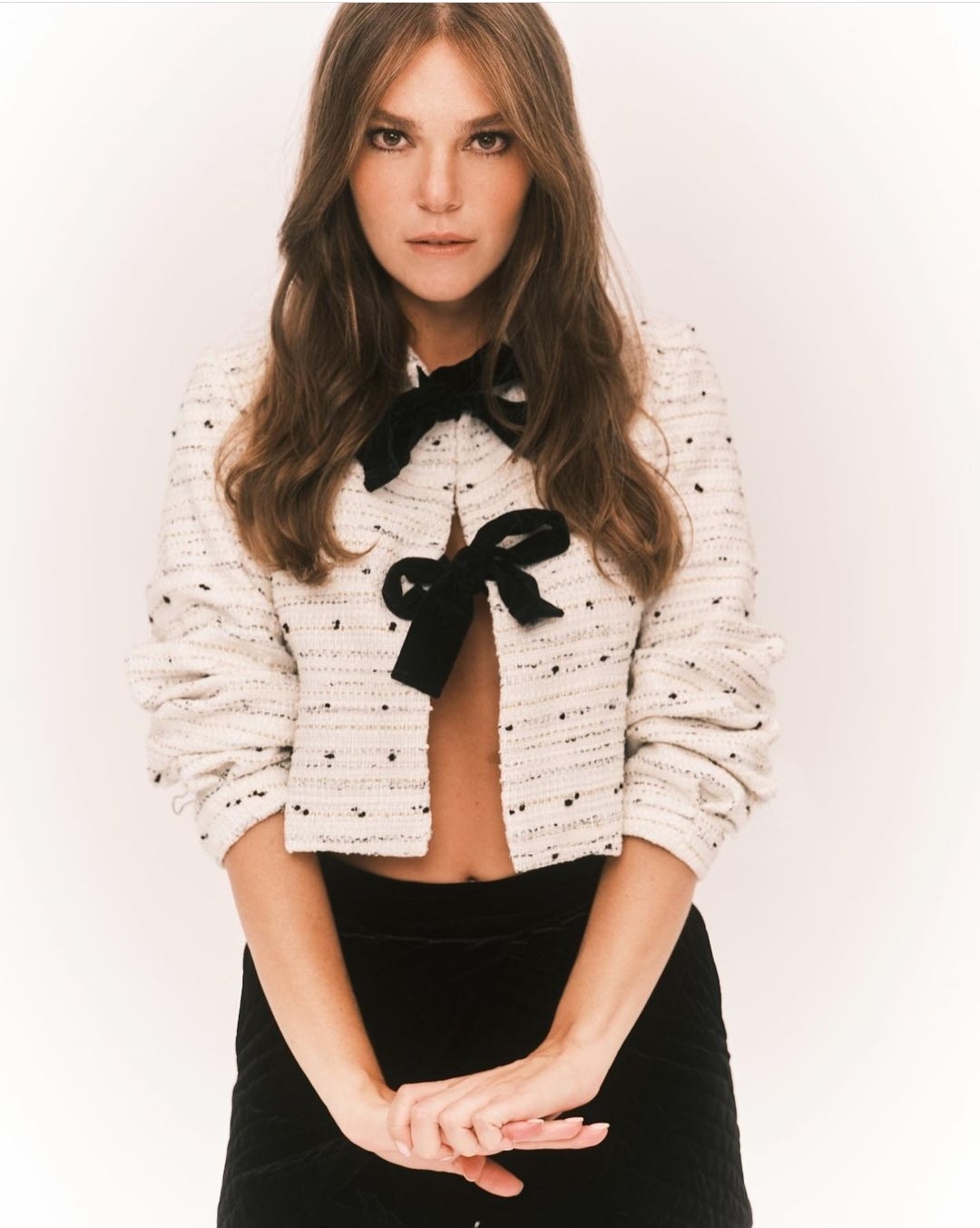 Asli Enver Biography, Age, Series, Husband, Height, Instagram, Wedding ...