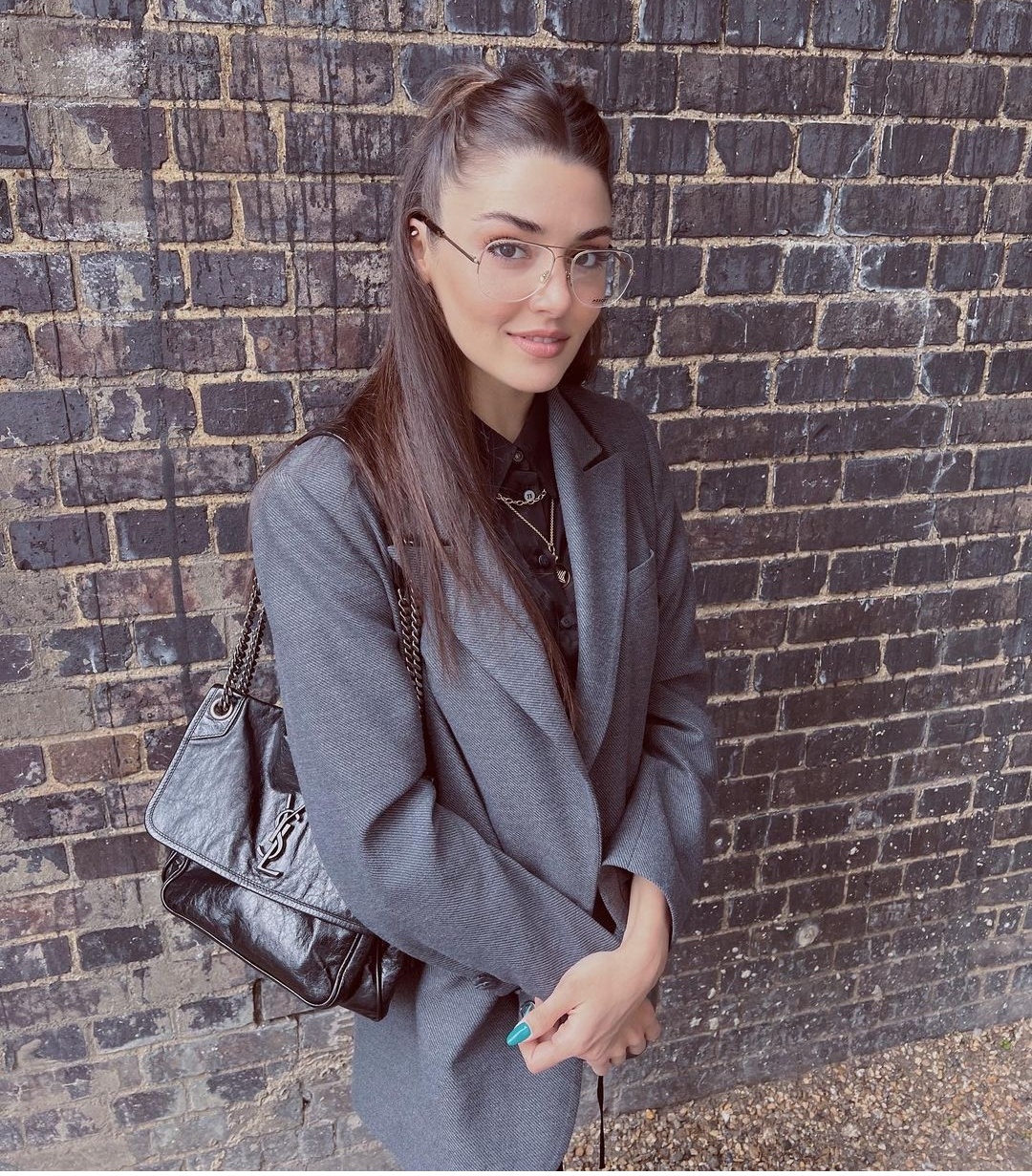 Hande Erçel Biography (2023), Series, Instagram, Age, Boyfriend, Net ...