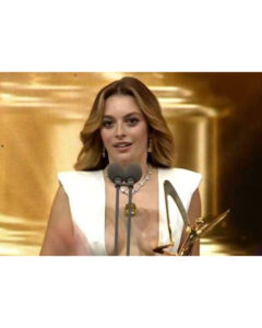 Melis Sezen Biography, Age, Dramas, Instagram, Boyfriend, Height, Net ...