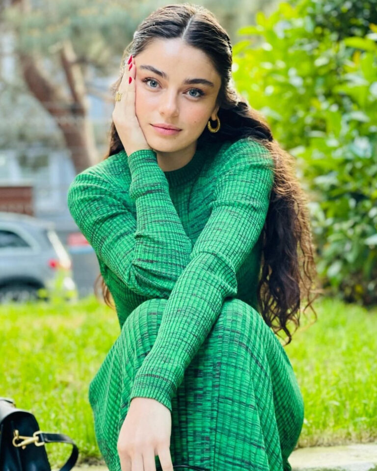 Ayça Ayşin Turan Biography, Series, Boyfriend, Age, Height, Instagram ...