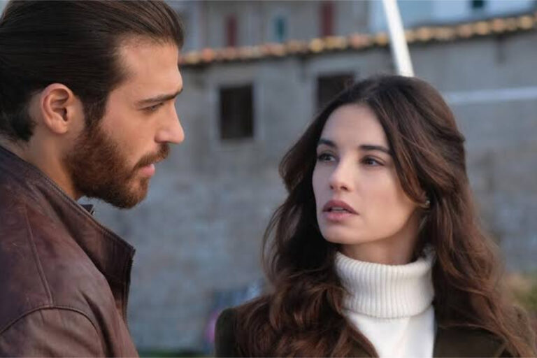 Viola Come Il Mare TV Series 2022 - Cast, Story & How To Watch ...