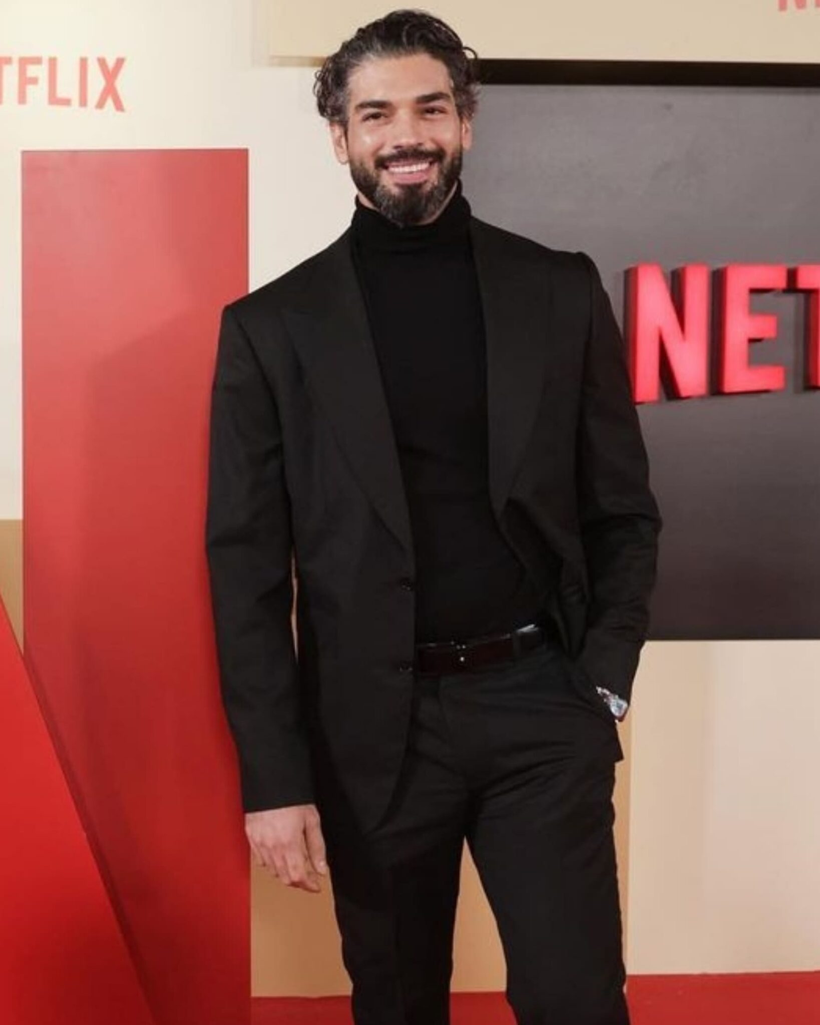 Şükrü Özyıldız Biography, Series, Girlfriend, Height, Age, Instagram ...