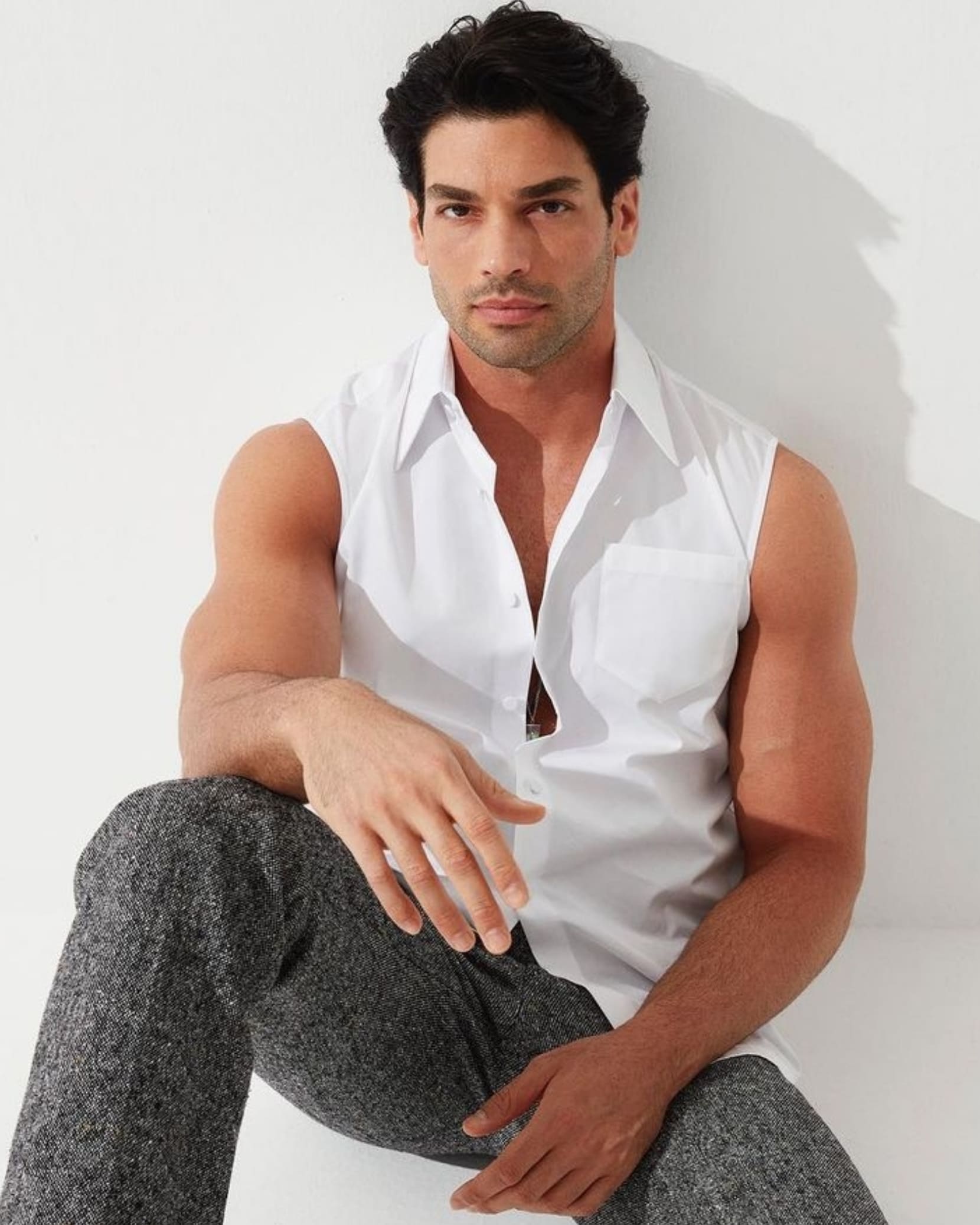 Şükrü Özyıldız Biography, Series, Girlfriend, Height, Age, Instagram ...